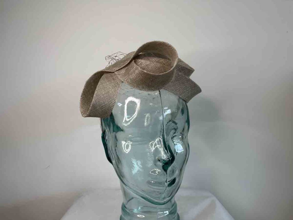 Downward loop fascinator in rose - Love Fascinators