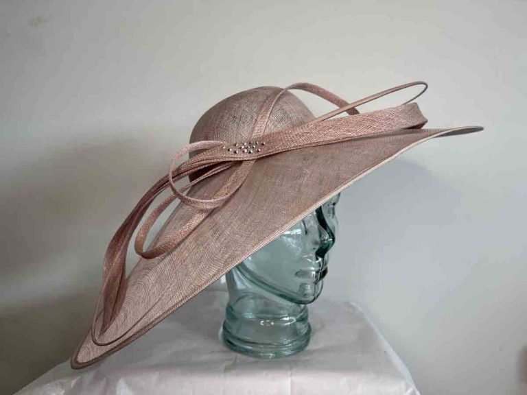 Fascinators & Hatinators | Fascinators for weddings | Fascinators for ...