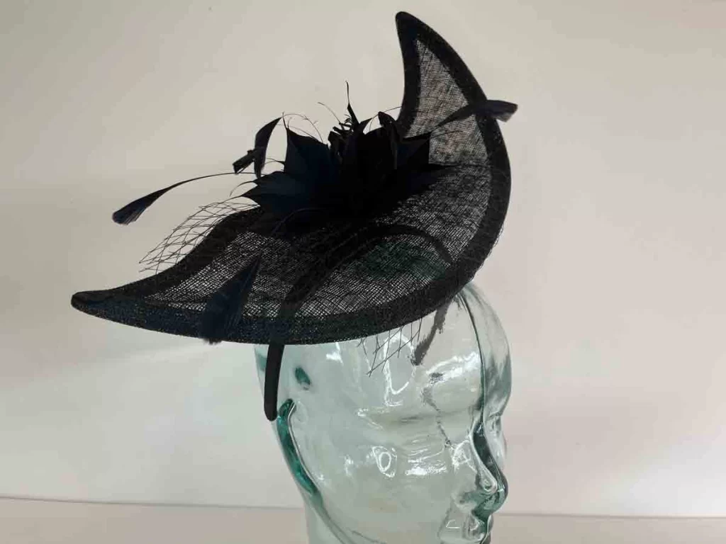 Half moon fascinator in black - Love Fascinators